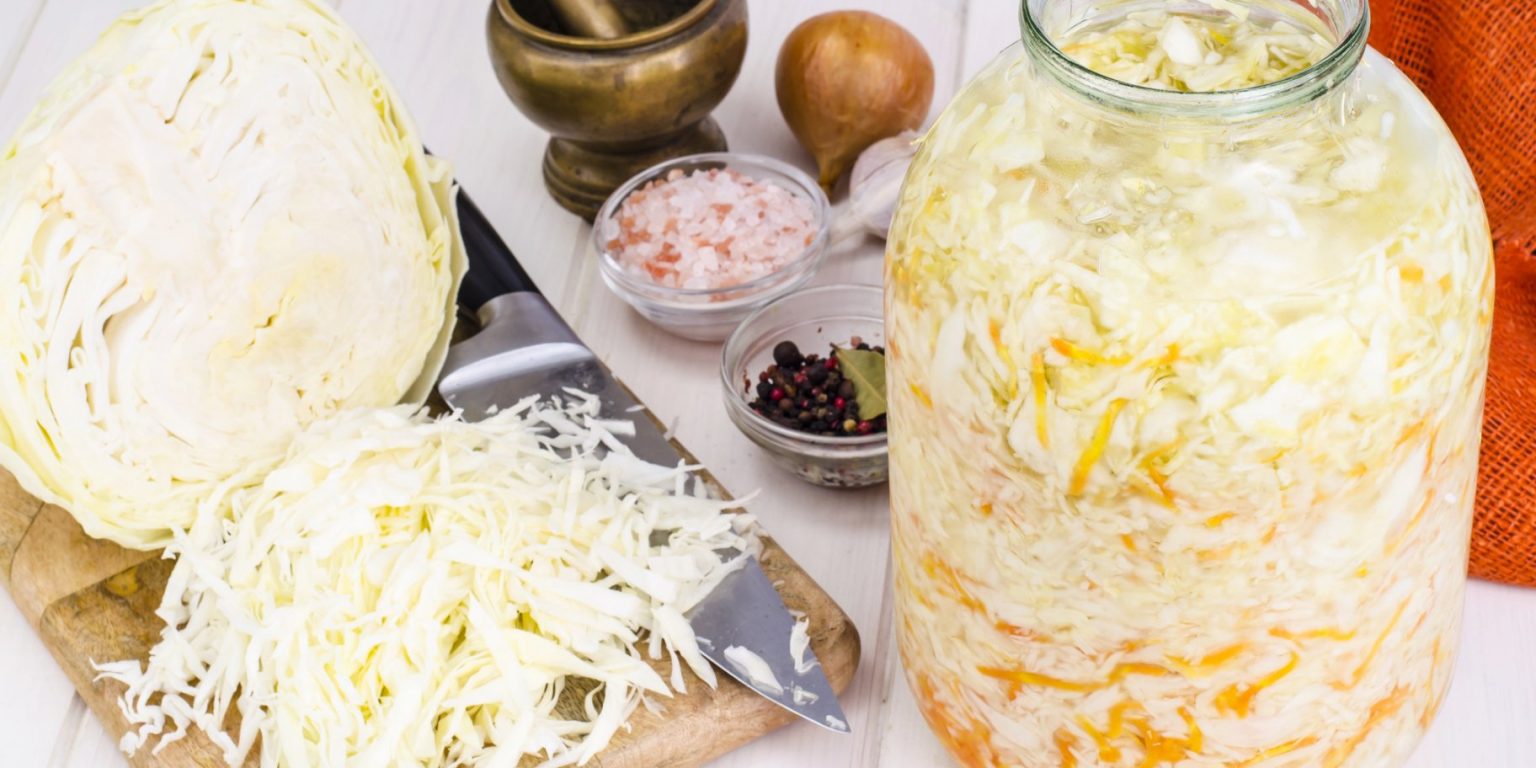 Сколько соли для квашения капусты: точные пропорции, секреты и рецепты ...